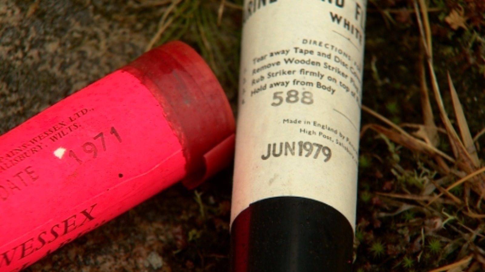 Bomb expert warns of flare disposal dangers | Channel - ITV News Bomb expert warns of flare disposal dangers | Channel - ITV News