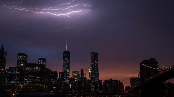 Lightning strikes One World Trade Center - ITV News Lightning strikes One World Trade Center - ITV News